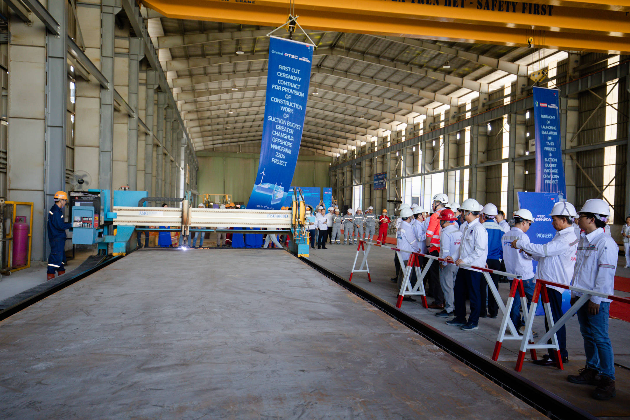 PTSC Thanh Hóa tổ chức Lễ First Cut gói thầu Suction Bucket - Dự án CHW2204