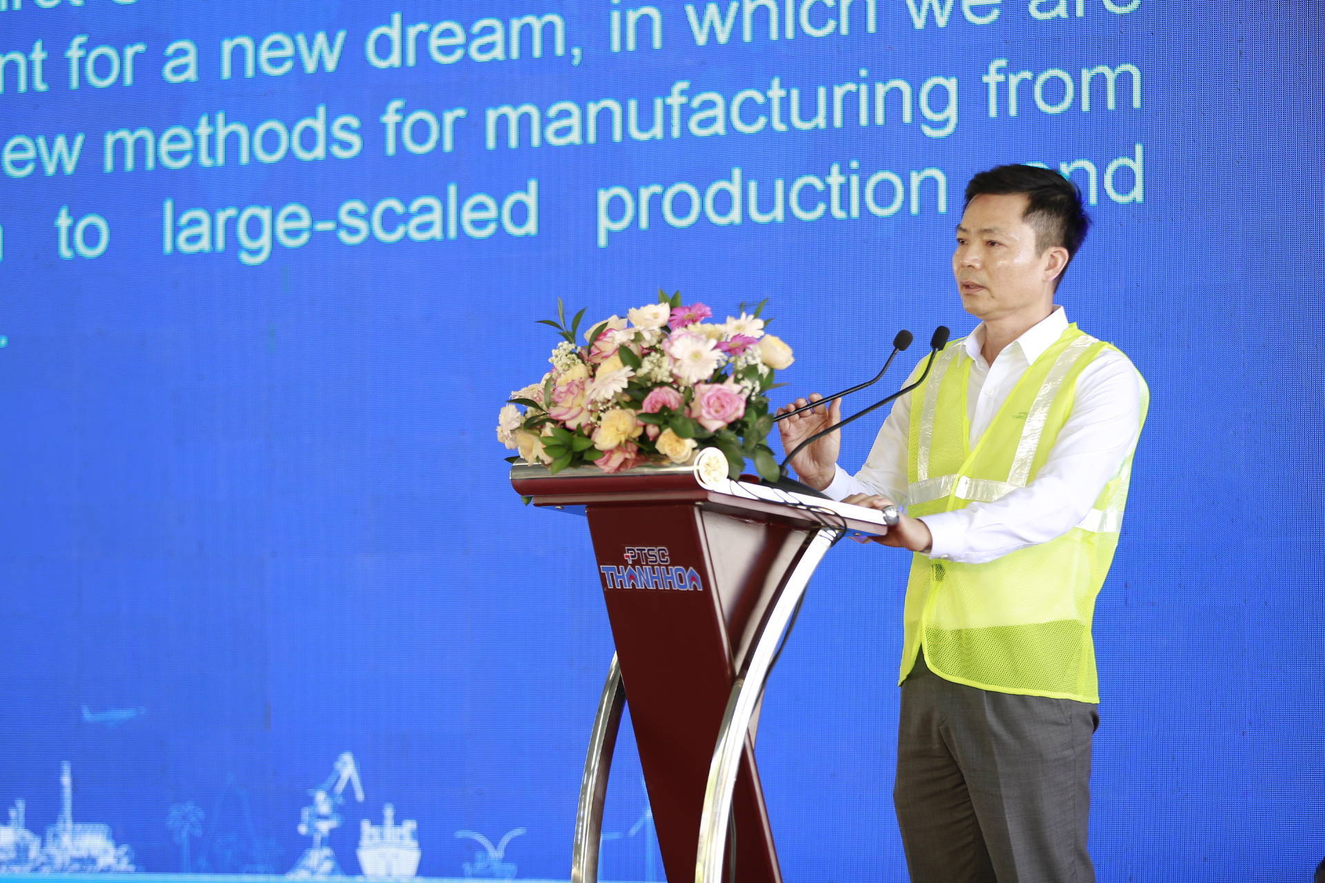 PTSC Thanh Hóa tổ chức Lễ First Cut gói thầu Suction Bucket - Dự án CHW2204